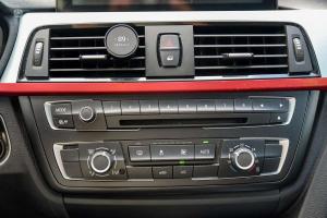 Balts BMW 318 Gran Turismo 2014 Šauļi, ar dzinēja tilpumu 2.00 L un nobraukumu 182 tūkst. km par 8599 €, foto 32 vietnē AUTOMOTO.COM.LV
