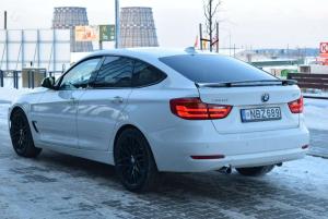 White BMW 318 Gran Turismo 2013 in Vilnius, with an engine capacity of 2.00 L and mileage of 296 thousand km for 11000 €, photo 7 on AUTOMOTO.COM.LV