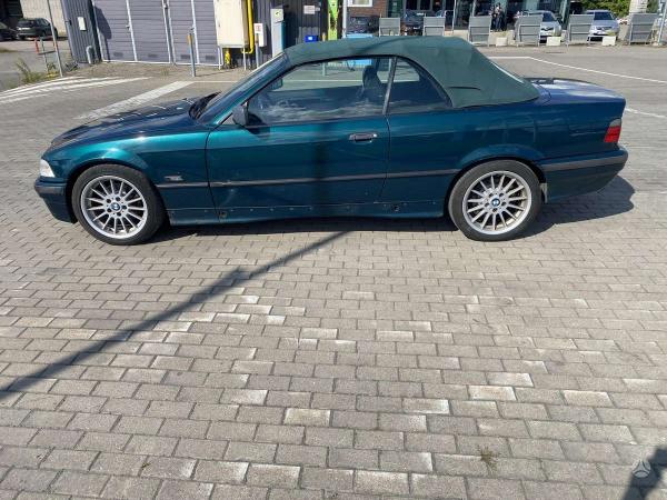 Green BMW 318 1996 in Kaunas, with an engine capacity of 1.80 L and mileage of 266 thousand km for 2999 €, photo 5 on AUTOMOTO.COM.LV