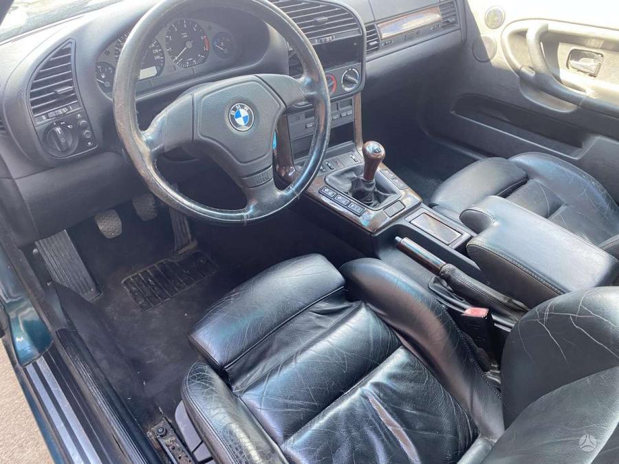 Green BMW 318 1996 in Kaunas, with an engine capacity of 1.80 L and mileage of 266 thousand km for 2999 €, photo 21 on AUTOMOTO.COM.LV