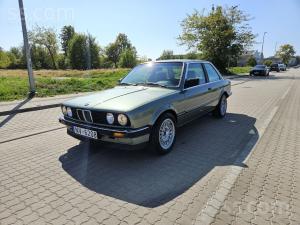 Зеленый БМВ 318 1986 в Лиепая, объемом двигателя 1.80 л и пробегом 0 тыс. км за 7500 €, фото  на AUTOMOTO.COM.LV
