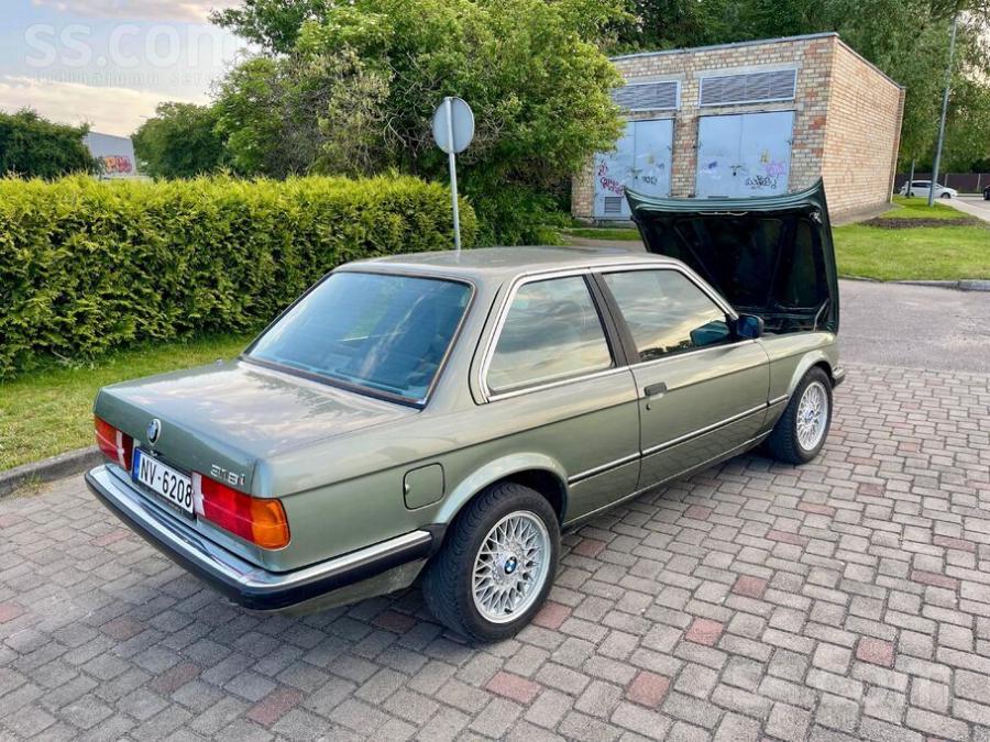 Зеленый БМВ 318 1986 в Лиепая, объемом двигателя 1.80 л и пробегом 0 тыс. км за 7500 €, фото 14 на AUTOMOTO.COM.LV