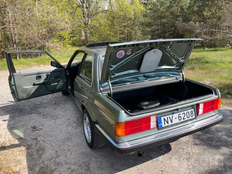 Зеленый БМВ 318 1986 в Лиепая, объемом двигателя 1.80 л и пробегом 0 тыс. км за 7500 €, фото 25 на AUTOMOTO.COM.LV