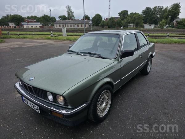 Зеленый БМВ 318 1986 в Лиепая, объемом двигателя 1.80 л и пробегом 0 тыс. км за 6500 €, фото 4 на AUTOMOTO.COM.LV