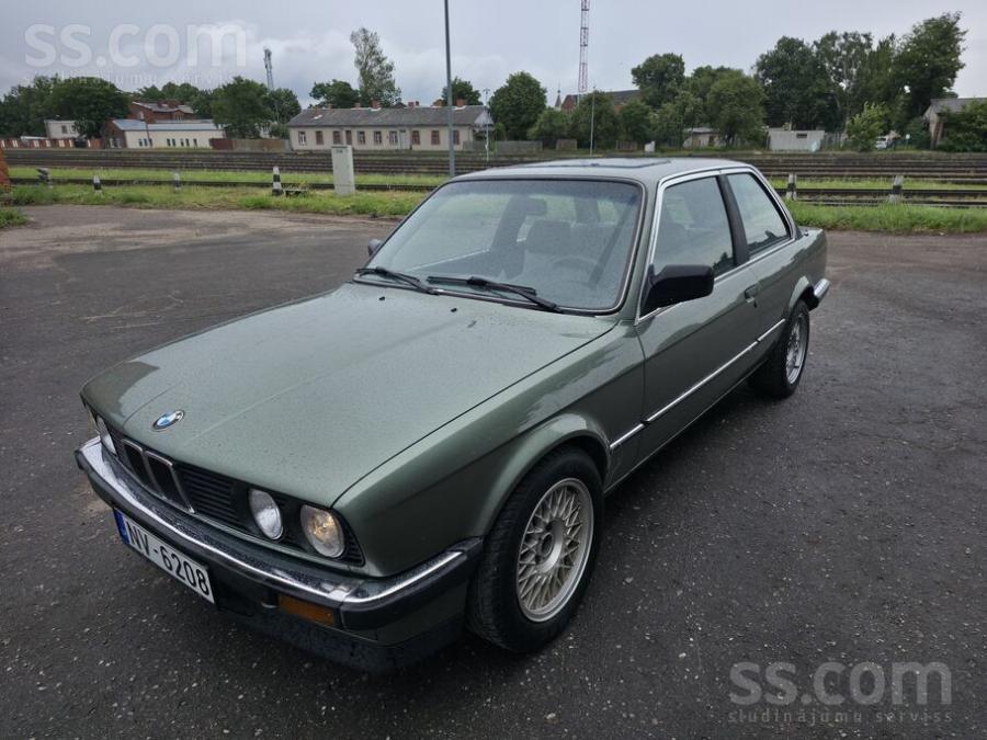Green BMW 318 1986 in Liepaja, with an engine capacity of 1.80 L and mileage of 0 thousand km for 6500 €, photo 5 on AUTOMOTO.COM.LV
