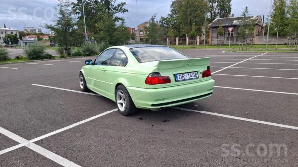 Green BMW 318 2000 in Jelgava, with an engine capacity of 1.90 L and mileage of 419 thousand km for 3000 €, photo 3 on AUTOMOTO.COM.LV