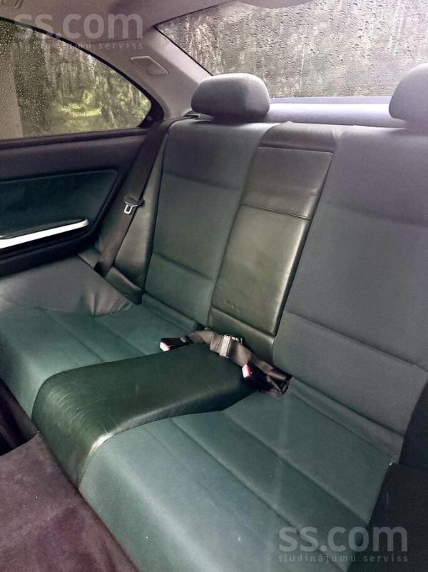 Zaļš BMW 318 2001 Rīga, ar dzinēja tilpumu 1.90 L un nobraukumu 245 tūkst. km par 2900 €, foto 7 vietnē AUTOMOTO.COM.LV