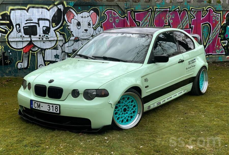 Green BMW 318 2004 in Riga, with an engine capacity of 2.00 L and mileage of 234 thousand km for 7500 €, photo 1 on AUTOMOTO.COM.LV
