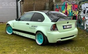 Green BMW 318 2004 in Riga, with an engine capacity of 2.00 L and mileage of 234 thousand km for 7500 €, photo 3 on AUTOMOTO.COM.LV