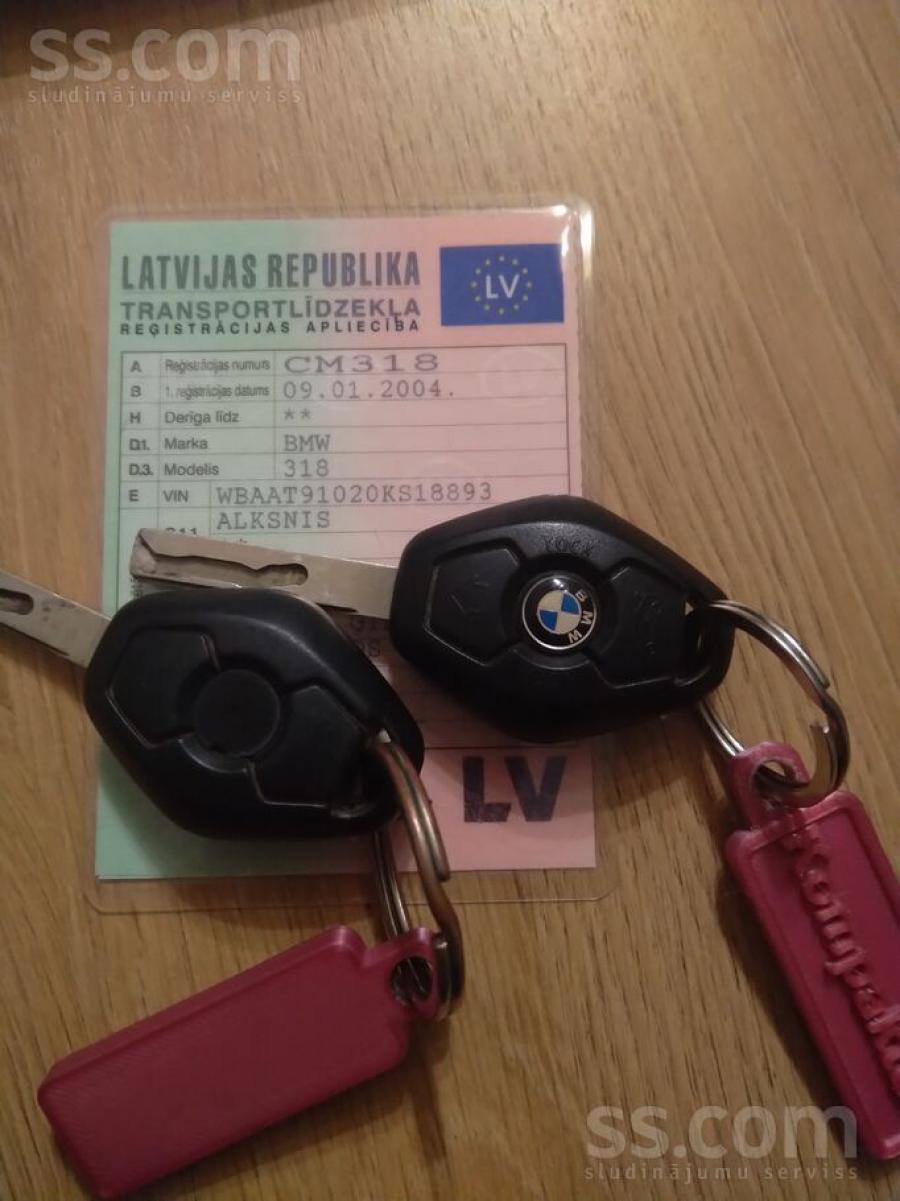 Zaļš BMW 318 2004 Talsi, ar dzinēja tilpumu 1.80 L un nobraukumu 243 tūkst. km par 5500 €, foto 9 vietnē AUTOMOTO.COM.LV