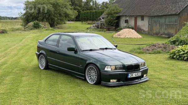 Green BMW 318 2000 in Madona, with an engine capacity of 1.80 L and mileage of 261 thousand km for 3500 €, photo 2 on AUTOMOTO.COM.LV