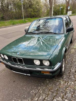 Green BMW 318 1985 in Marijampole, with an engine capacity of 1.77 L and mileage of 94 thousand km for 10500 €, photo  on AUTOMOTO.COM.LV