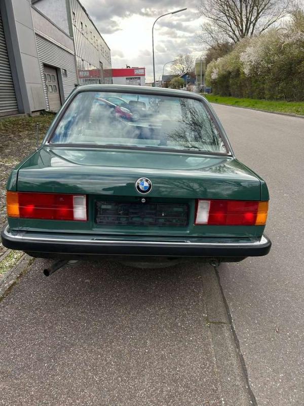 Green BMW 318 1985 in Marijampole, with an engine capacity of 1.77 L and mileage of 94 thousand km for 10500 €, photo 7 on AUTOMOTO.COM.LV