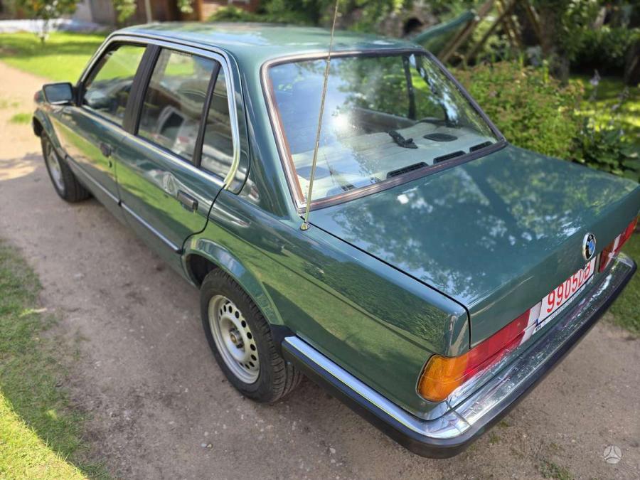 Зеленый БМВ 318 1985 в Вильнюс, объемом двигателя 1.75 л и пробегом 94 тыс. км за 4800 €, фото 7 на AUTOMOTO.COM.LV