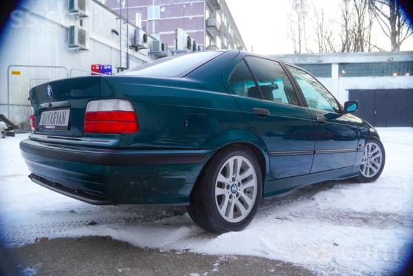 Green BMW 318 1993 in Riga, with an engine capacity of 1.80 L and mileage of 280 thousand km for 2450 €, photo 3 on AUTOMOTO.COM.LV