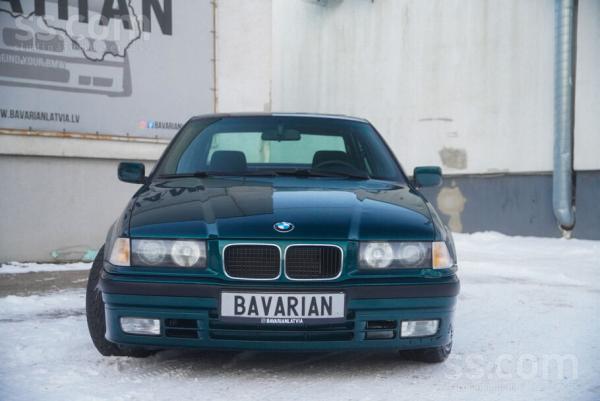 Green BMW 318 1993 in Riga, with an engine capacity of 1.80 L and mileage of 280 thousand km for 2450 €, photo 8 on AUTOMOTO.COM.LV