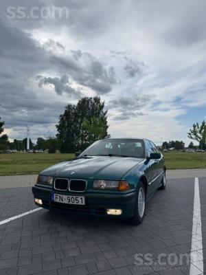 Zaļš BMW 318 1993 Rīga, ar dzinēja tilpumu 1.80 L un nobraukumu 247 tūkst. km par 3250 €, foto  vietnē AUTOMOTO.COM.LV