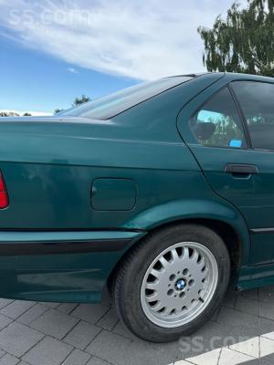 Zaļš BMW 318 1993 Rīga, ar dzinēja tilpumu 1.80 L un nobraukumu 247 tūkst. km par 3250 €, foto 4 vietnē AUTOMOTO.COM.LV