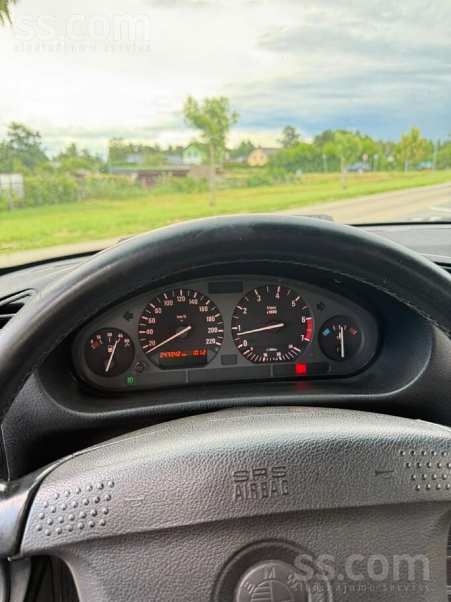 Zaļš BMW 318 1993 Rīga, ar dzinēja tilpumu 1.80 L un nobraukumu 247 tūkst. km par 3250 €, foto 17 vietnē AUTOMOTO.COM.LV