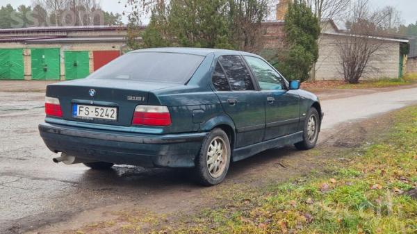 Zaļš BMW 318 1997 Jelgava, ar dzinēja tilpumu 1.80 L un nobraukumu 329 tūkst. km par 1800 €, foto 5 vietnē AUTOMOTO.COM.LV