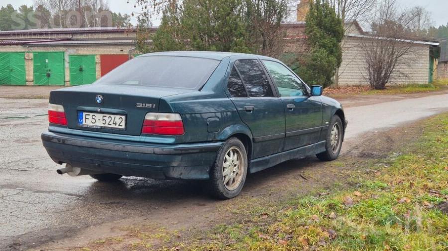 Zaļš BMW 318 1997 Jelgava, ar dzinēja tilpumu 1.80 L un nobraukumu 329 tūkst. km par 1800 €, foto 5 vietnē AUTOMOTO.COM.LV