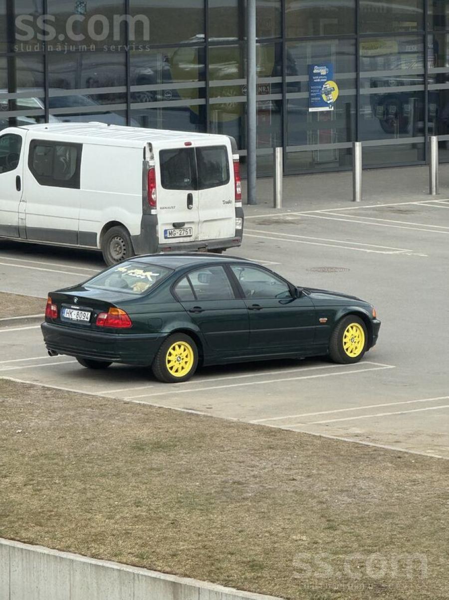 Zaļš BMW 318 1998 Rēzekne, ar dzinēja tilpumu 1.90 L un nobraukumu 243 tūkst. km par 1300 €, foto 1 vietnē AUTOMOTO.COM.LV
