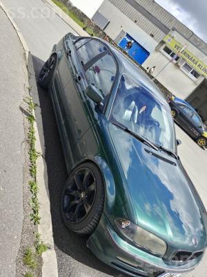 Green BMW 318 1999 in Riga, with an engine capacity of 1.80 L and mileage of 328 thousand km for 2200 €, photo  on AUTOMOTO.COM.LV
