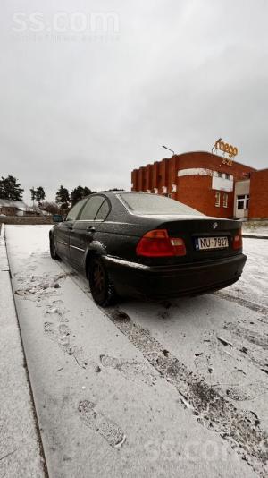 Zaļš BMW 318 2001 Krāslava, ar dzinēja tilpumu 1.90 L un nobraukumu 256 tūkst. km par 1350 €, foto 4 vietnē AUTOMOTO.COM.LV