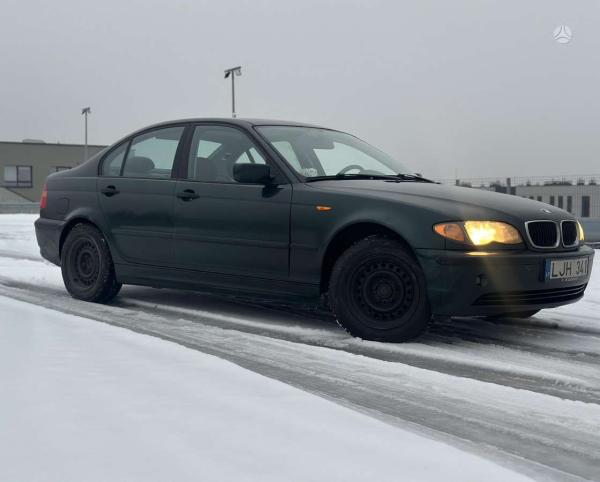 Green BMW 318 2004 in Vilnius, with an engine capacity of 2.00 L and mileage of 221 thousand km for 1100 €, photo 1 on AUTOMOTO.COM.LV