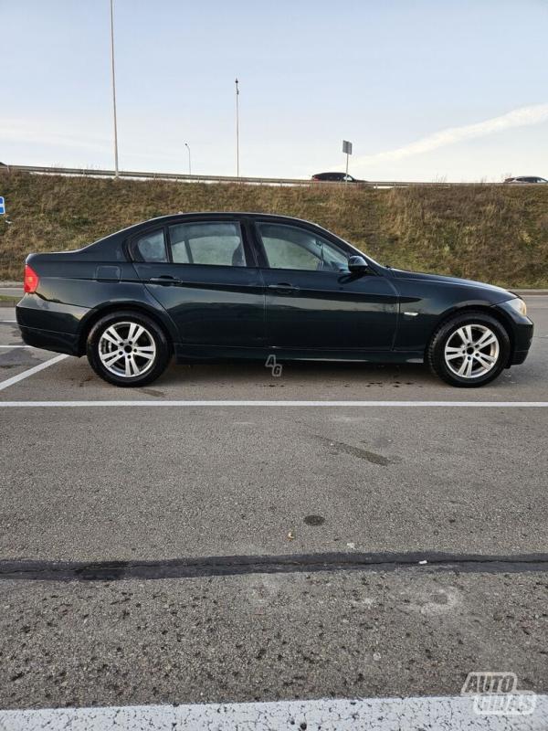 Green BMW 318 2006 in Klaipeda, with an engine capacity of 2.00 L and mileage of 310 thousand km for 2250 €, photo 10 on AUTOMOTO.COM.LV