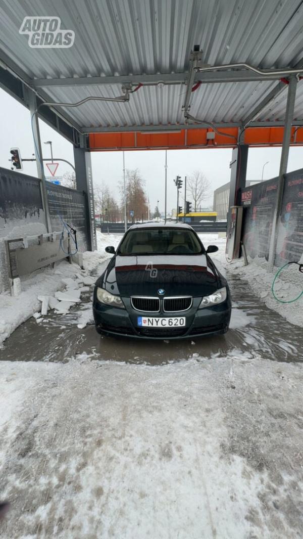 Zaļš BMW 318 2006 Kauņa, ar dzinēja tilpumu 2.00 L un nobraukumu 320 tūkst. km par 2300 €, foto 1 vietnē AUTOMOTO.COM.LV