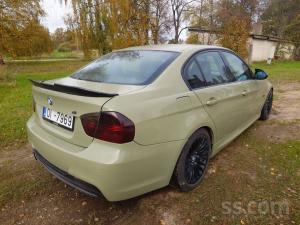 Green BMW 318 2008 in Limbazi, with an engine capacity of 2.50 L and mileage of 318 thousand km for 6000 €, photo 3 on AUTOMOTO.COM.LV