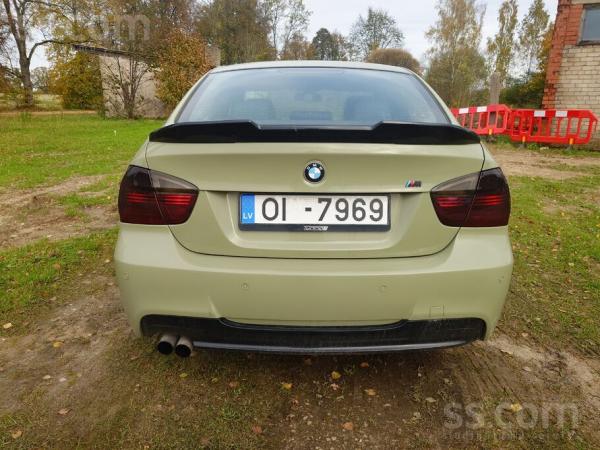 Green BMW 318 2008 in Limbazi, with an engine capacity of 2.50 L and mileage of 318 thousand km for 6000 €, photo 4 on AUTOMOTO.COM.LV