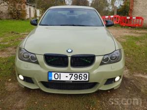 Green BMW 318 2008 in Limbazi, with an engine capacity of 2.50 L and mileage of 318 thousand km for 6000 €, photo 8 on AUTOMOTO.COM.LV