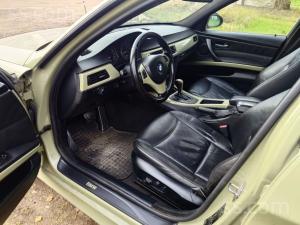 Green BMW 318 2008 in Limbazi, with an engine capacity of 2.50 L and mileage of 318 thousand km for 6000 €, photo 23 on AUTOMOTO.COM.LV