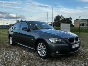 Zaļš BMW 318 2009 Saldus, ar dzinēja tilpumu 2.00 L un nobraukumu 301 tūkst. km par 5500 €, foto 4 vietnē AUTOMOTO.COM.LV