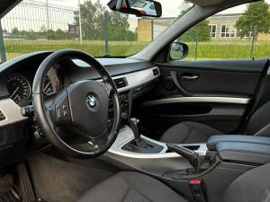 Zaļš BMW 318 2009 Saldus, ar dzinēja tilpumu 2.00 L un nobraukumu 301 tūkst. km par 5500 €, foto 12 vietnē AUTOMOTO.COM.LV