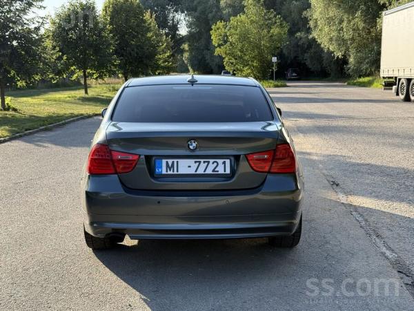 Зеленый БМВ 318 2009 в Рига, объемом двигателя 2.00 л и пробегом 337 тыс. км за 6500 €, фото 5 на AUTOMOTO.COM.LV