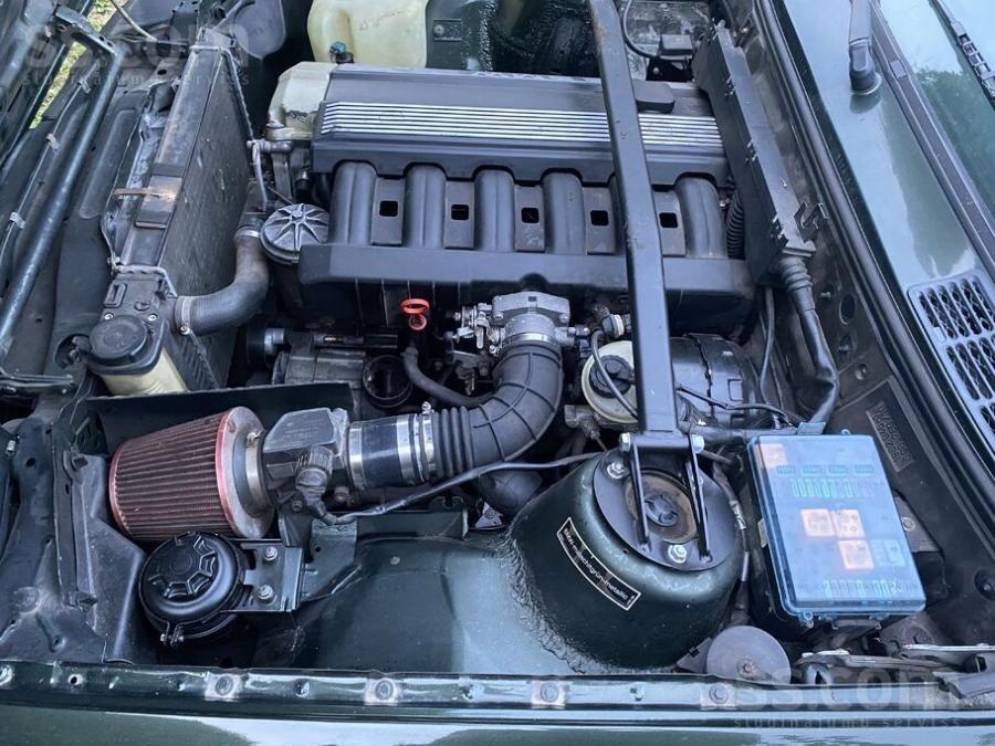 Zaļš BMW 318 1989 Rīga, ar dzinēja tilpumu 2.00 L un nobraukumu 255 tūkst. km par 6500 €, foto 12 vietnē AUTOMOTO.COM.LV
