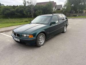 Green BMW 318 1996 in Telschi, with an engine capacity of 1.70 L and mileage of 317 thousand km for 1650 €, photo 4 on AUTOMOTO.COM.LV
