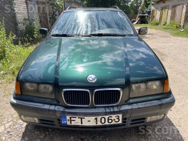 Green BMW 318 1998 in Riga, with an engine capacity of 1.80 L and mileage of 260 thousand km for 1500 €, photo 2 on AUTOMOTO.COM.LV