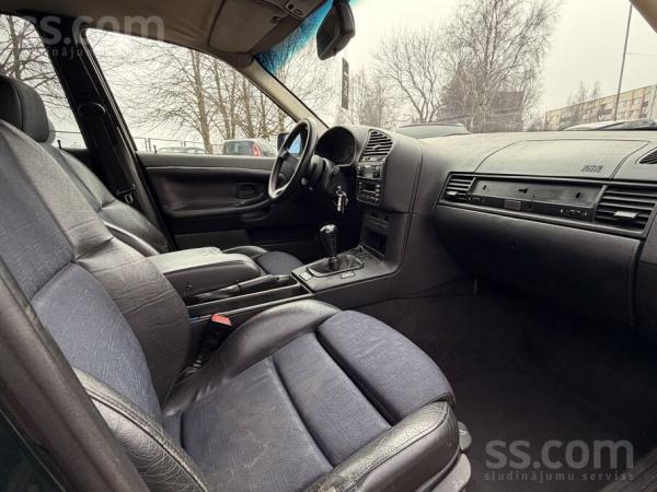 Зеленый БМВ 318 1999 в Лиепая, объемом двигателя 1.70 л и пробегом 370 тыс. км за 2350 €, фото 9 на AUTOMOTO.COM.LV