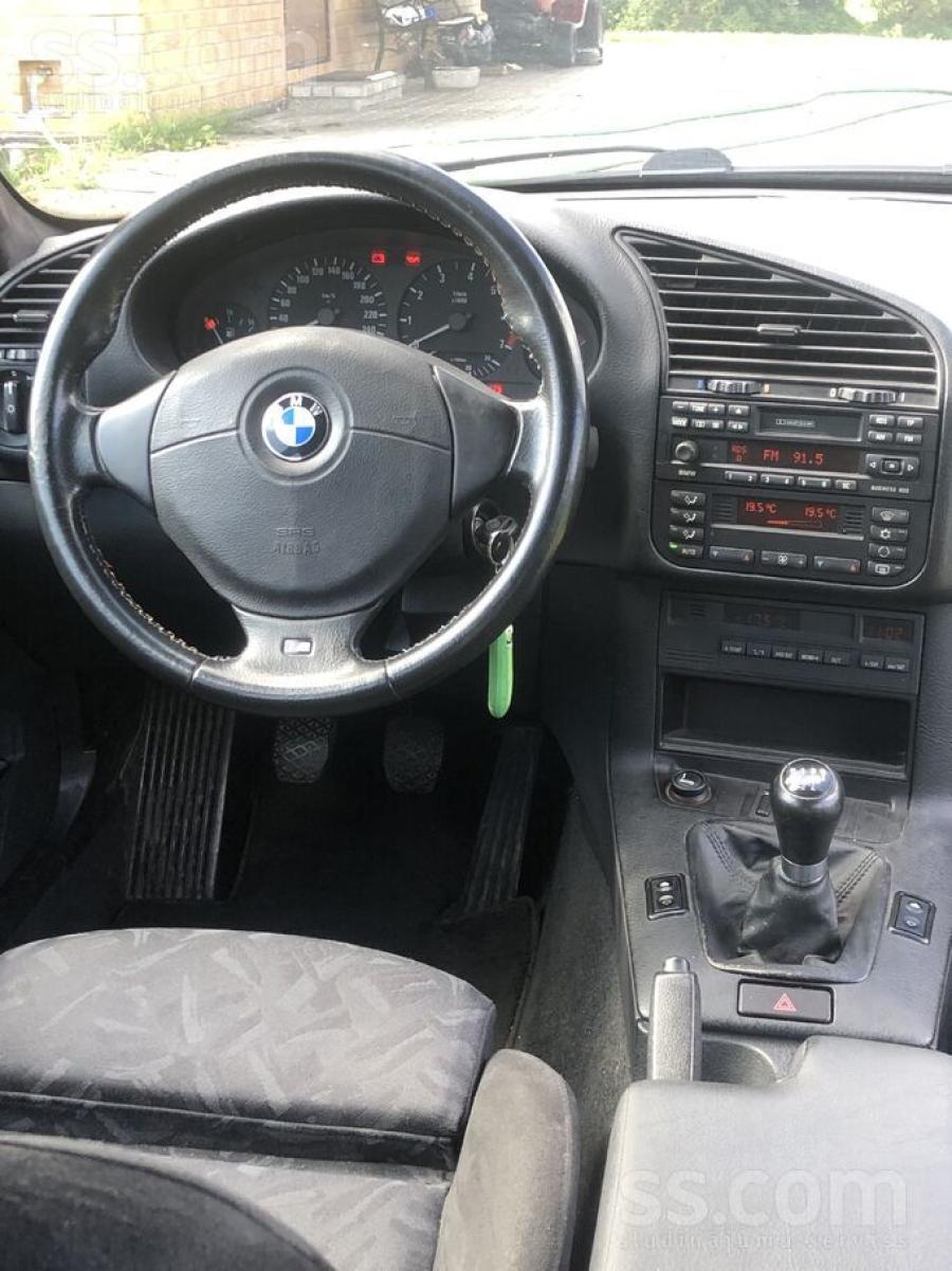 Zaļš BMW 318 1999 Rīga, ar dzinēja tilpumu 2.80 L un nobraukumu 187 tūkst. km par 6070 €, foto 8 vietnē AUTOMOTO.COM.LV