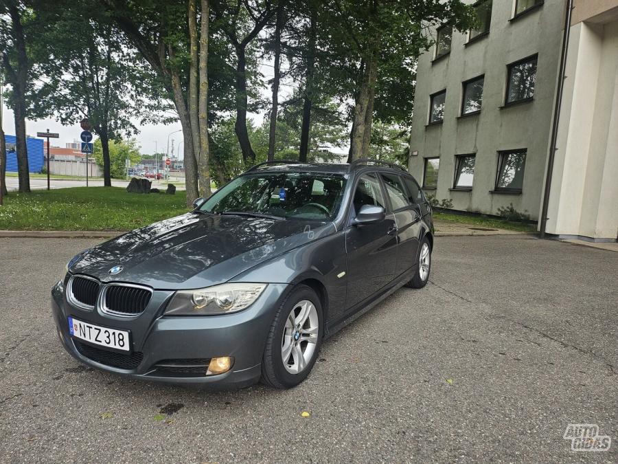 Зеленый БМВ 318 2009 в Клайпеда, объемом двигателя 2.00 л и пробегом 228 тыс. км за 3499 €, фото 1 на AUTOMOTO.COM.LV