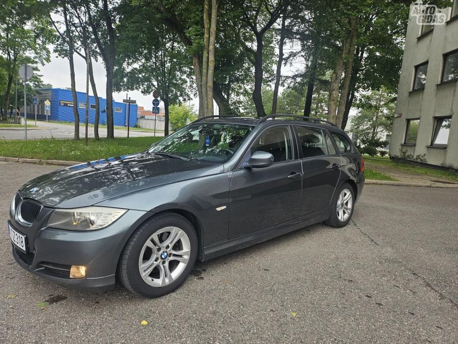 Зеленый БМВ 318 2009 в Клайпеда, объемом двигателя 2.00 л и пробегом 228 тыс. км за 3499 €, фото 4 на AUTOMOTO.COM.LV