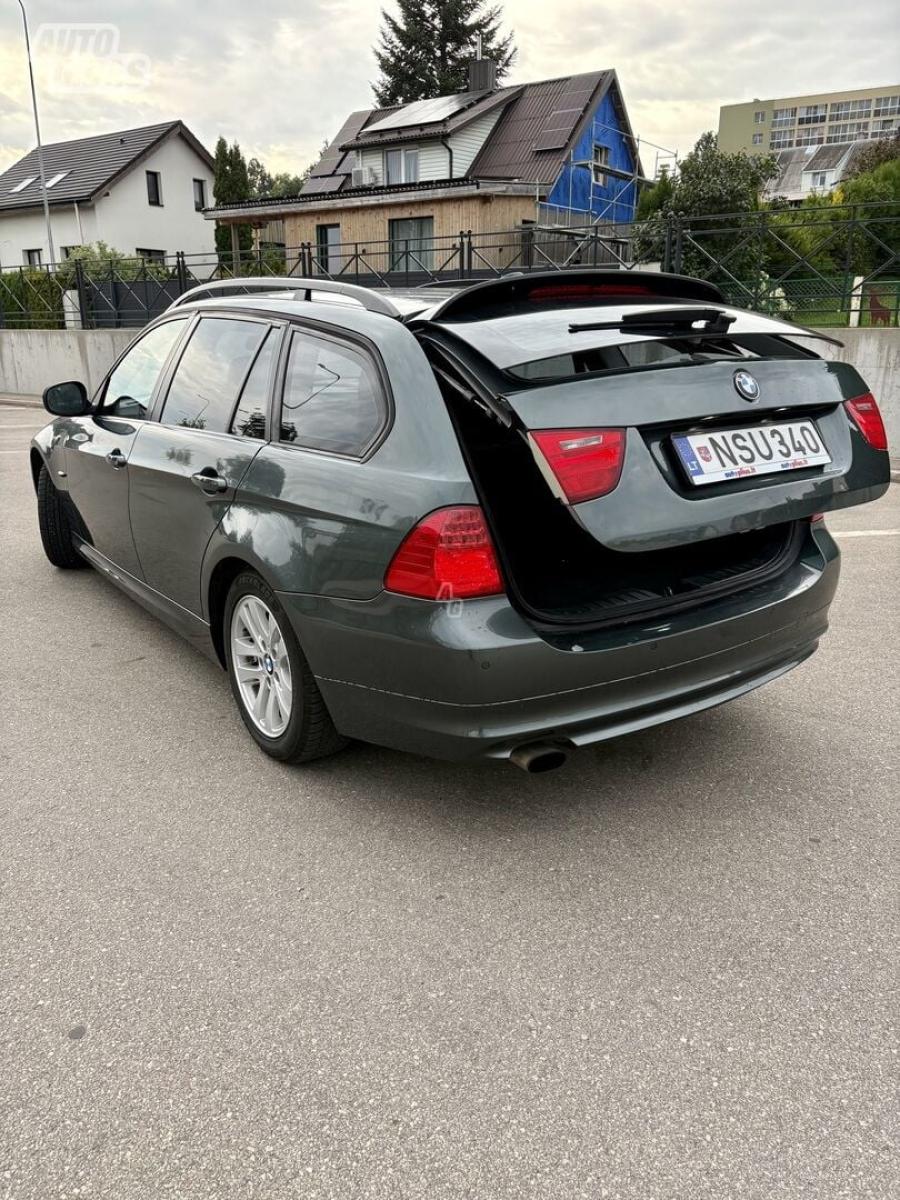 Green BMW 318 2009 in Telschi, with an engine capacity of 2.00 L and mileage of 294 thousand km for 4400 €, photo 9 on AUTOMOTO.COM.LV