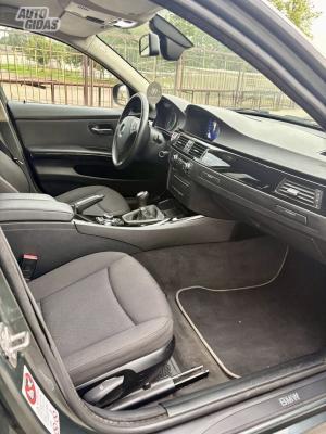 Green BMW 318 2009 in Telschi, with an engine capacity of 2.00 L and mileage of 294 thousand km for 4400 €, photo 25 on AUTOMOTO.COM.LV