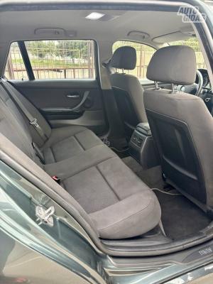 Green BMW 318 2009 in Telschi, with an engine capacity of 2.00 L and mileage of 294 thousand km for 4400 €, photo 31 on AUTOMOTO.COM.LV