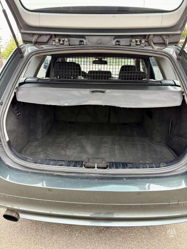 Zaļš BMW 318 2009 Telšiai, ar dzinēja tilpumu 2.00 L un nobraukumu 294 tūkst. km par 3999 €, foto 10 vietnē AUTOMOTO.COM.LV
