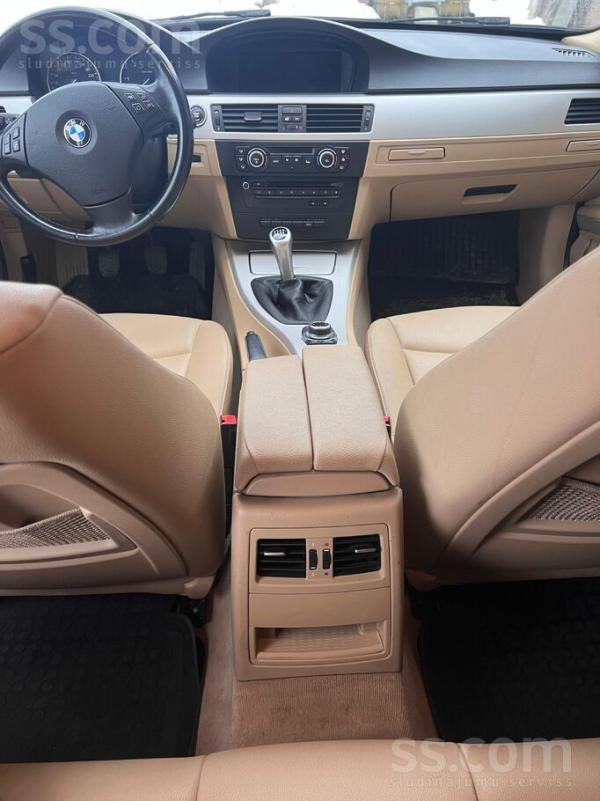 Zaļš BMW 318 2010 Tukums, ar dzinēja tilpumu 2.00 L un nobraukumu 410 tūkst. km par 3780 €, foto 4 vietnē AUTOMOTO.COM.LV